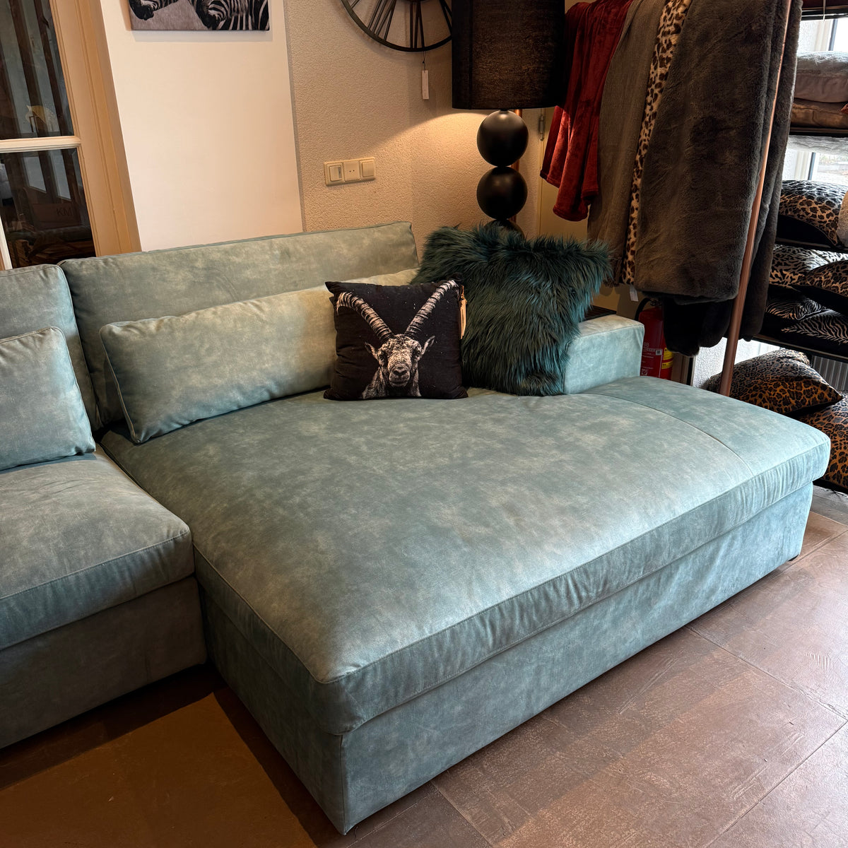 Mega lounge bank groen velous met afneembare hoezen. – PureWonen